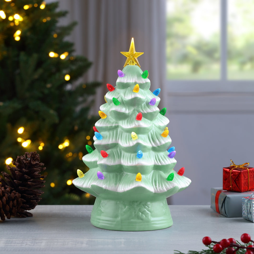 Nostalgic Trees – Mr. Christmas